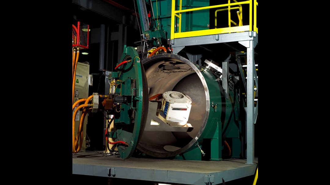 Vacuum Induction & Controlled Atmosphere Melting Furnaces | Ajax TOCCO