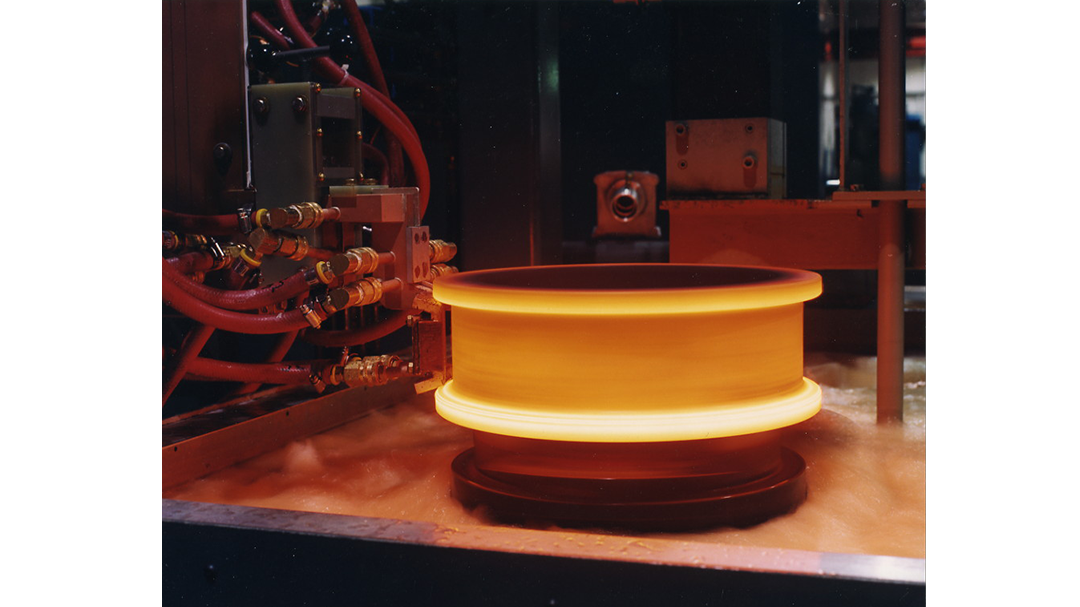 Lift & Rotate Machinery for Induction Heat Treating | Ajax TOCCO